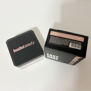 HUDA BEAUTY | Makeup | Huda Beauty Easy Bake Loose Baking Setting ...